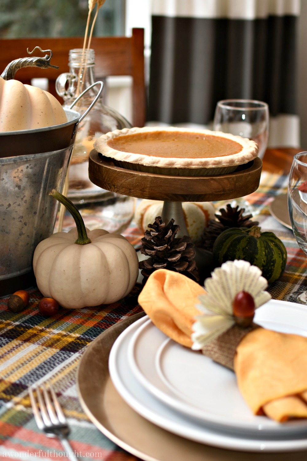 Thanksgiving Tablescape with Traditional Fall Colors - A Wonderful Thought